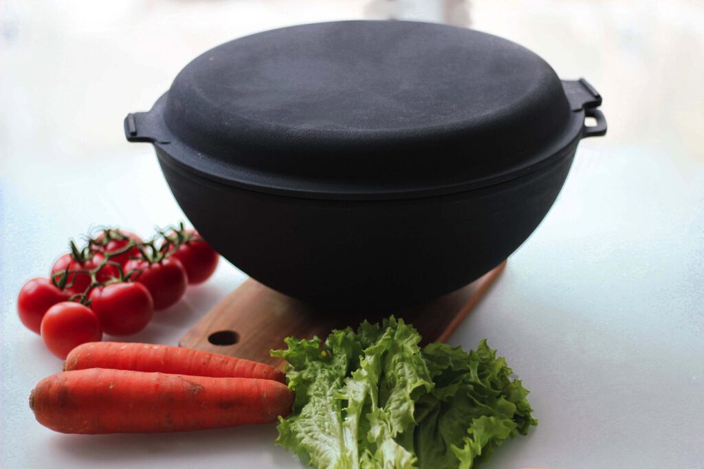 Kazan Topf Schmortopf mit Deckel INDUKTION Gusseisen 8 L - Wok und Ofen ...